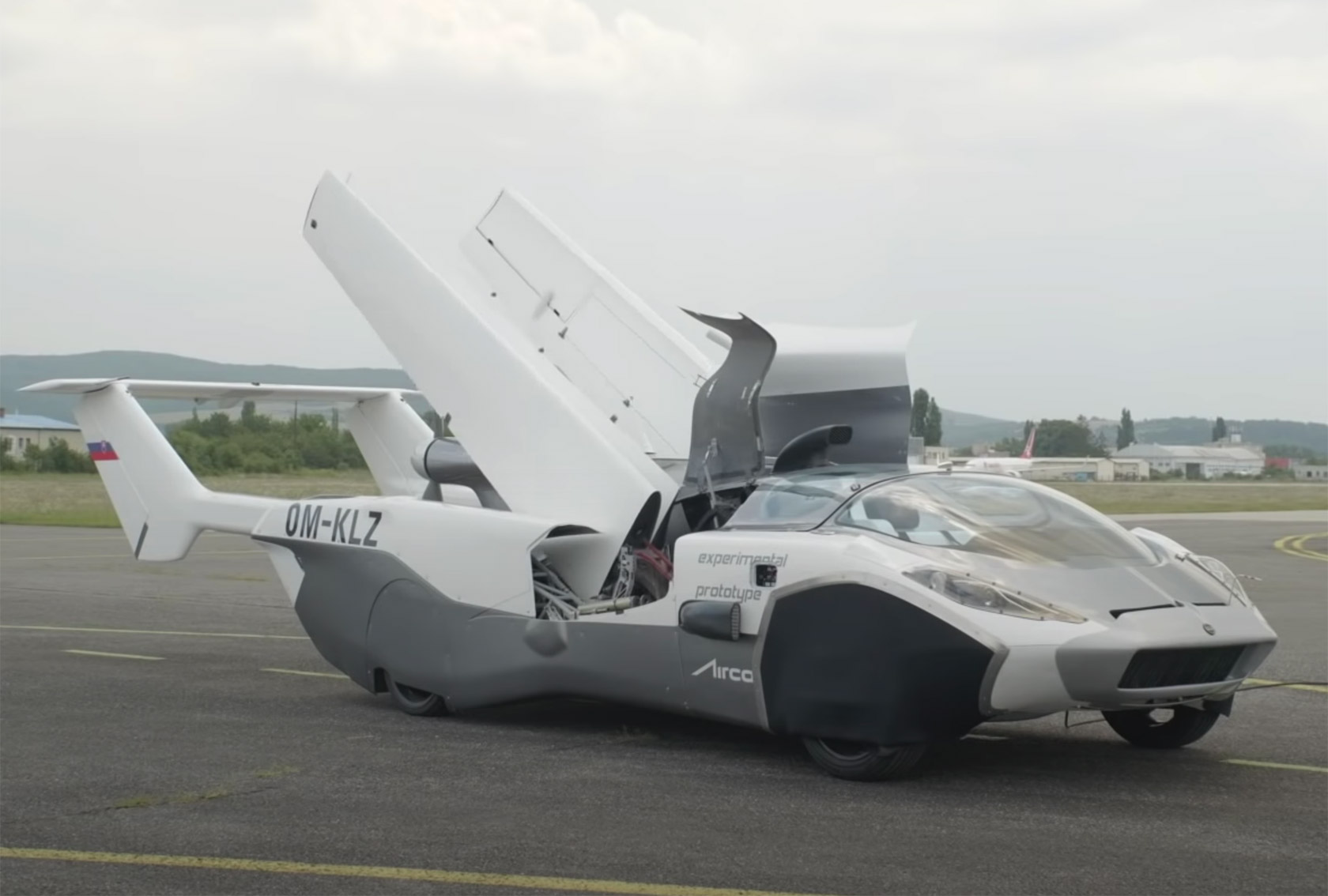 AirCar: A Look At the World’s First Flying Car - NAIJA.FM